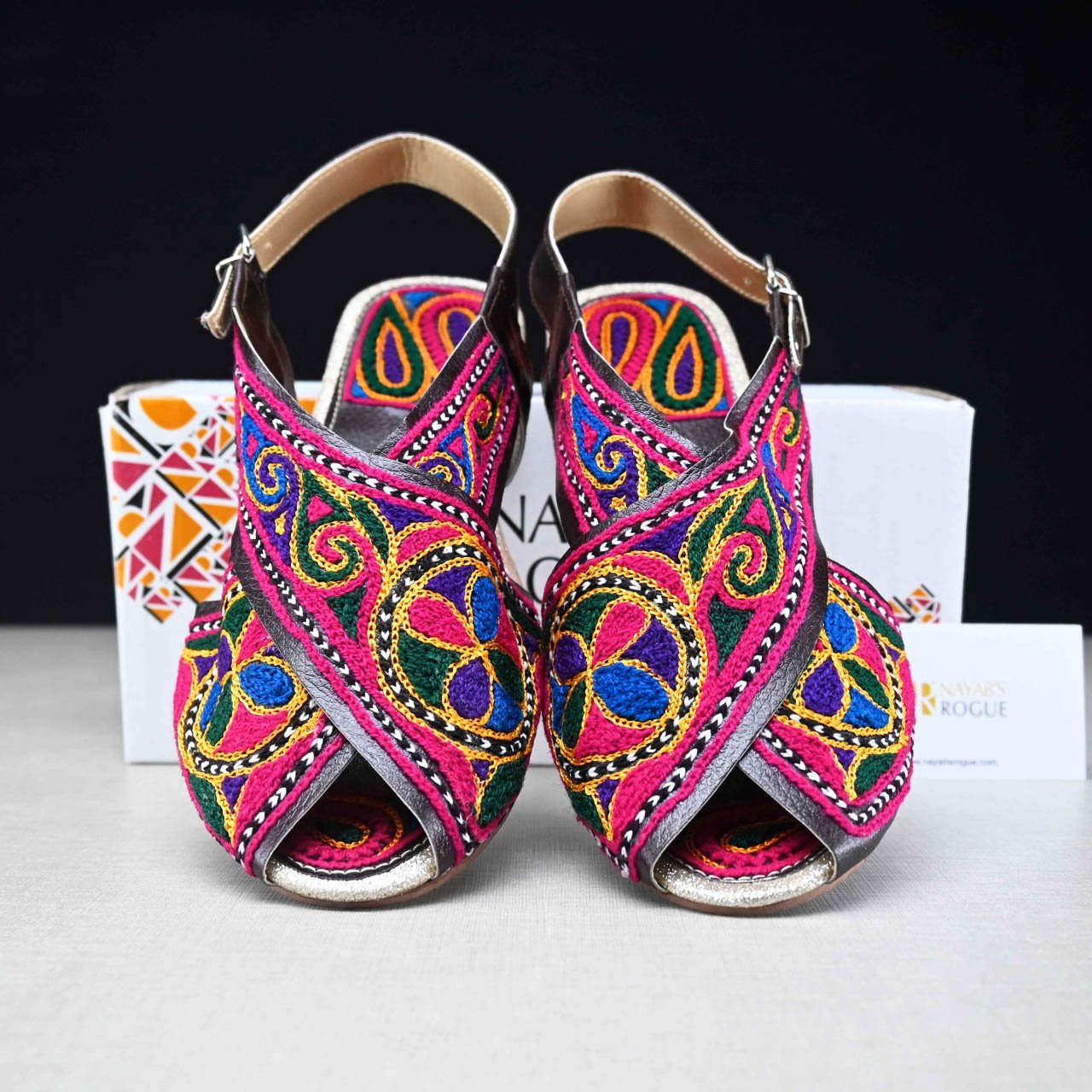 Peshawari Chappal for Ladies Archives - Seengar.com - Seengar Fashion
